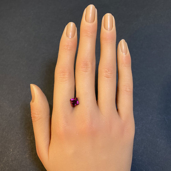 Square Barion Cut Garnet 2.75 Carats - Moriartys Gem Art