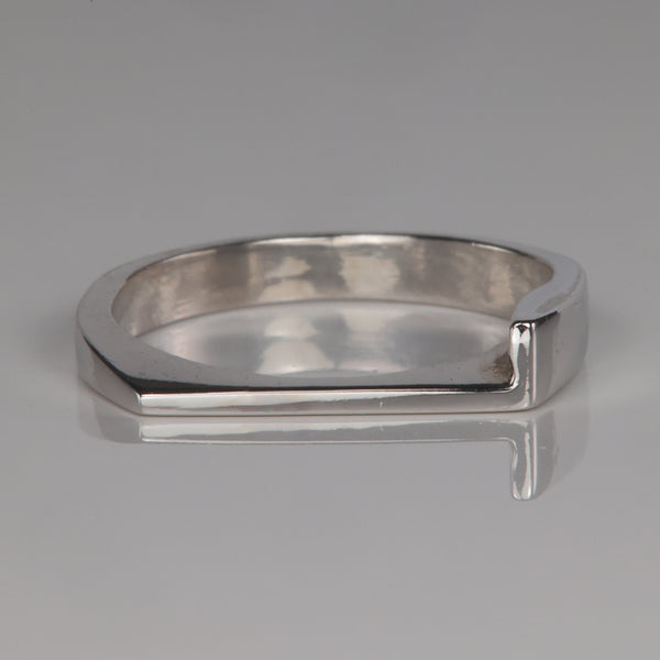 14K White Gold "L" Initial Ring - Moriartys Gem Art
