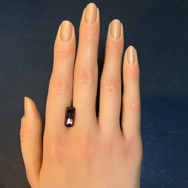 Opposed Bar Cut Sunstone 4.30 Carats - Moriartys Gem Art